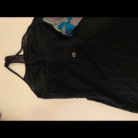 GAP | Tops | Gap Workout Top And Workout Bra | Poshmark